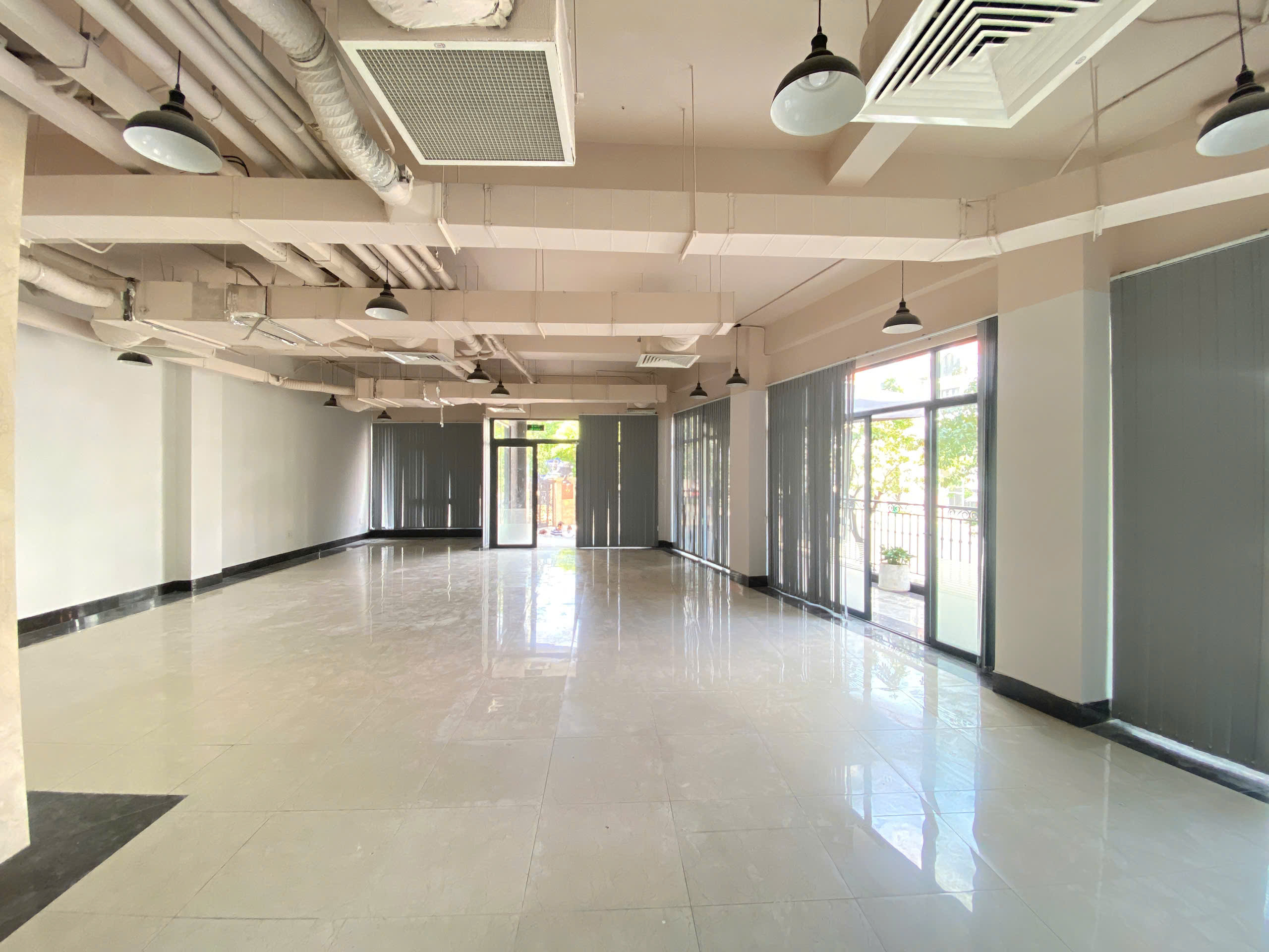 Cho Thuê Nhà KDC Him Lam P.Tân Hưng - 200m² Nở Hậu Có Thang Máy